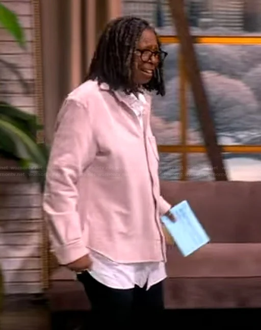 Whoopi Goldberg Outfits on The View That Always Make a Statement